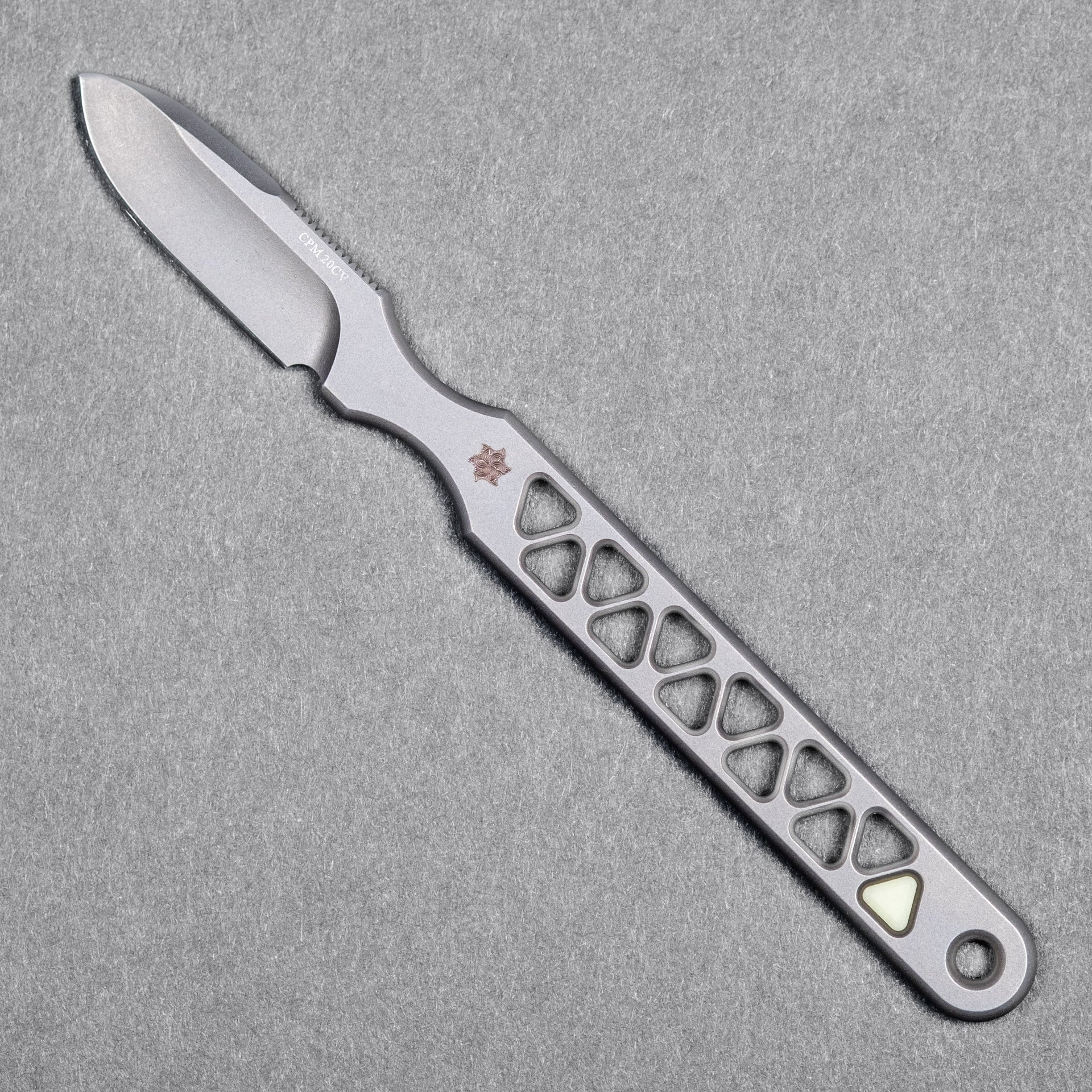 Shop Everyday Carry Gear | URBAN EDC Essentials | Knives, Flashlights ...