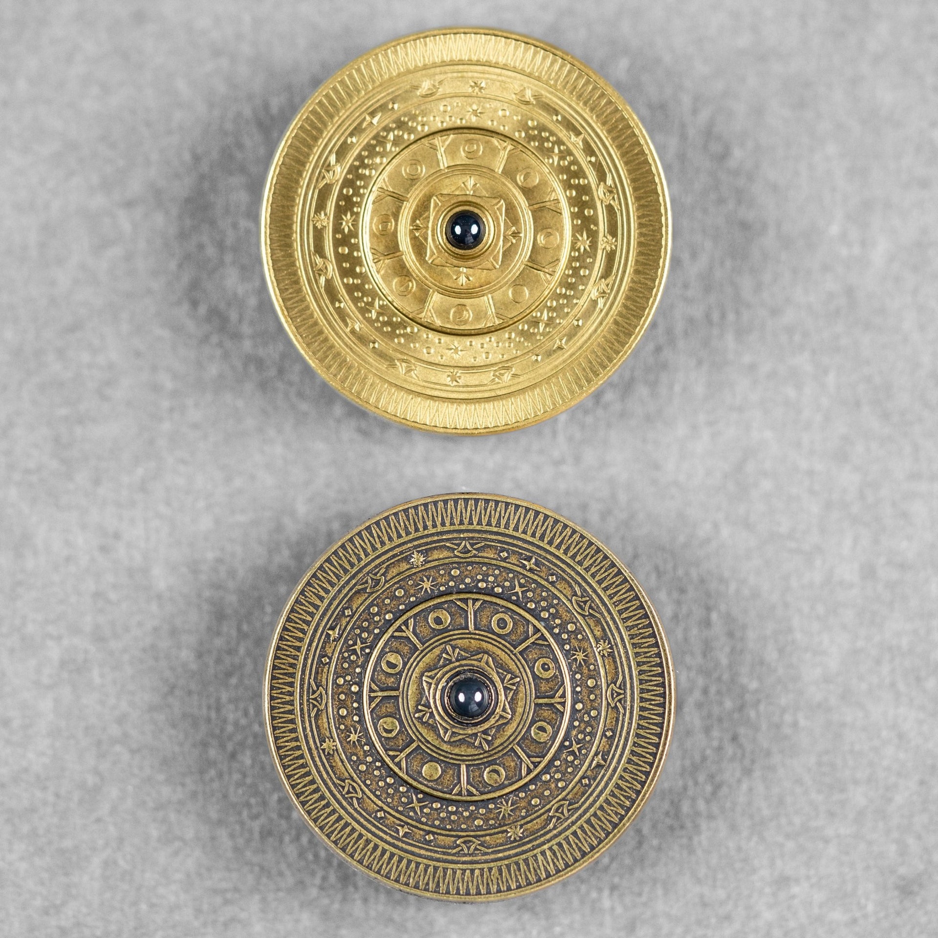 Astronomer Double Spinning Coin - Brass – URBAN EDC®